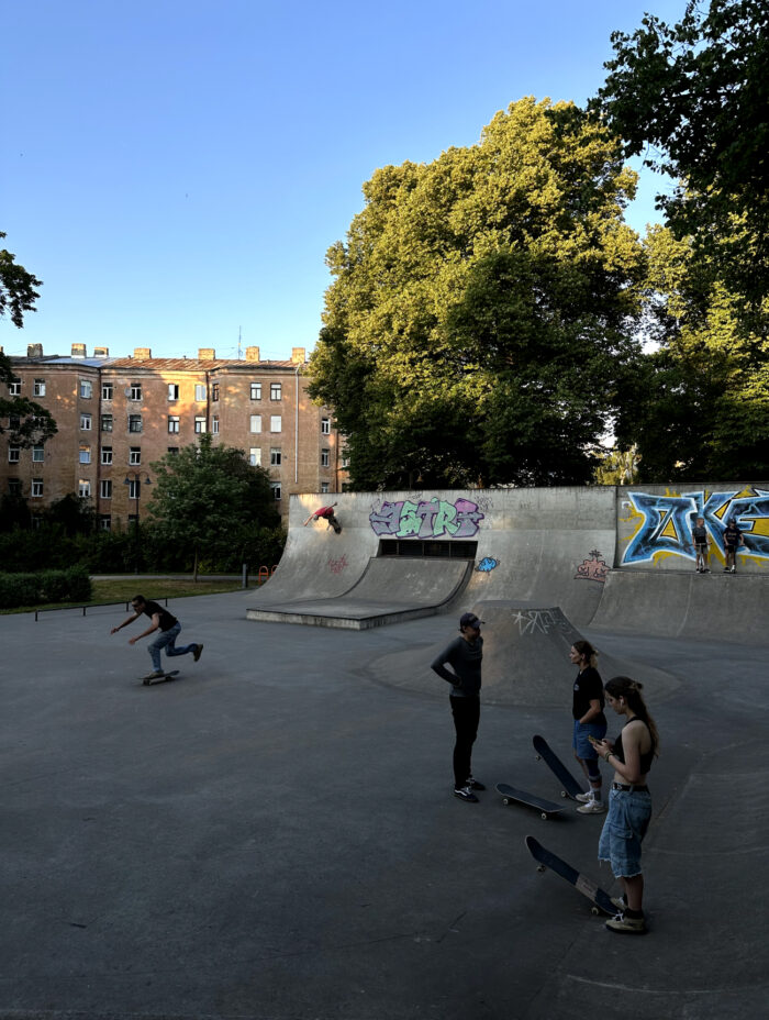 Green oasis in the city rush: 10 picturesque parks in Riga – Neighborhood